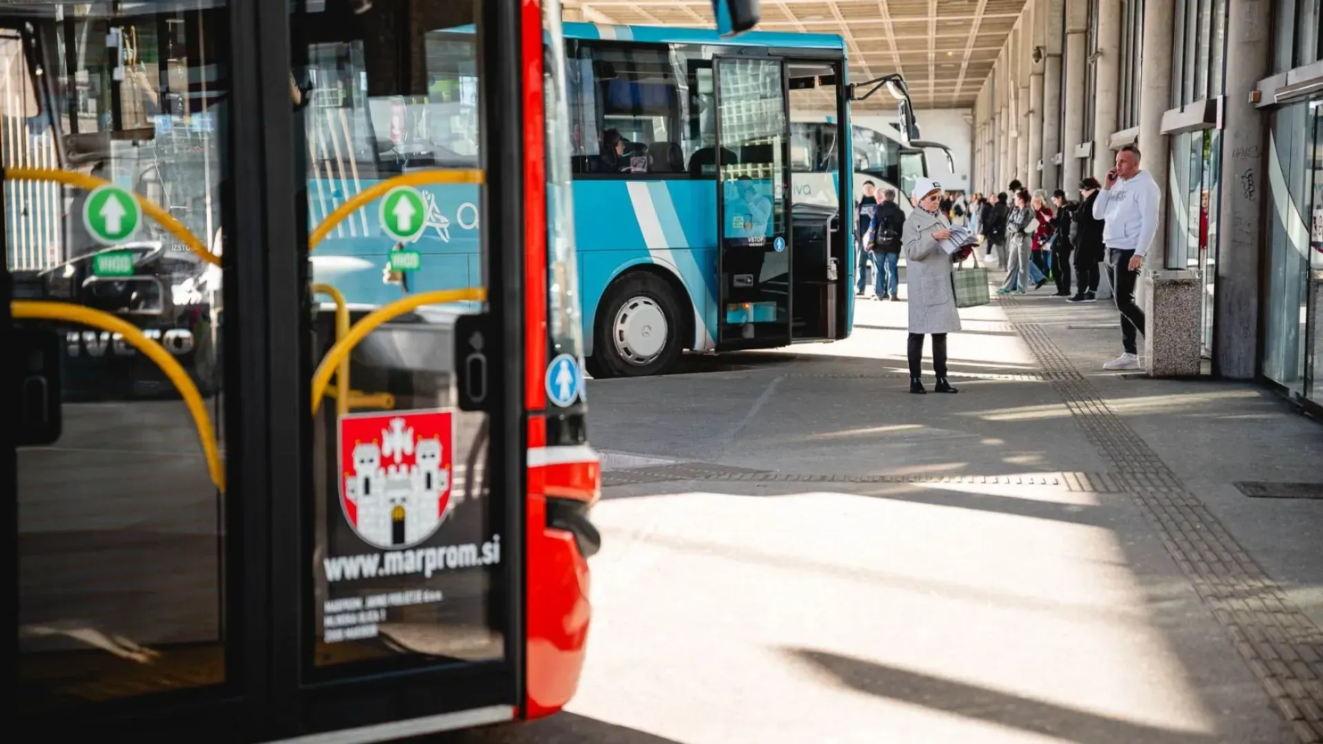 Zaradi gneč na cesti Marprom pohitril nekatere jutranje odhode ...