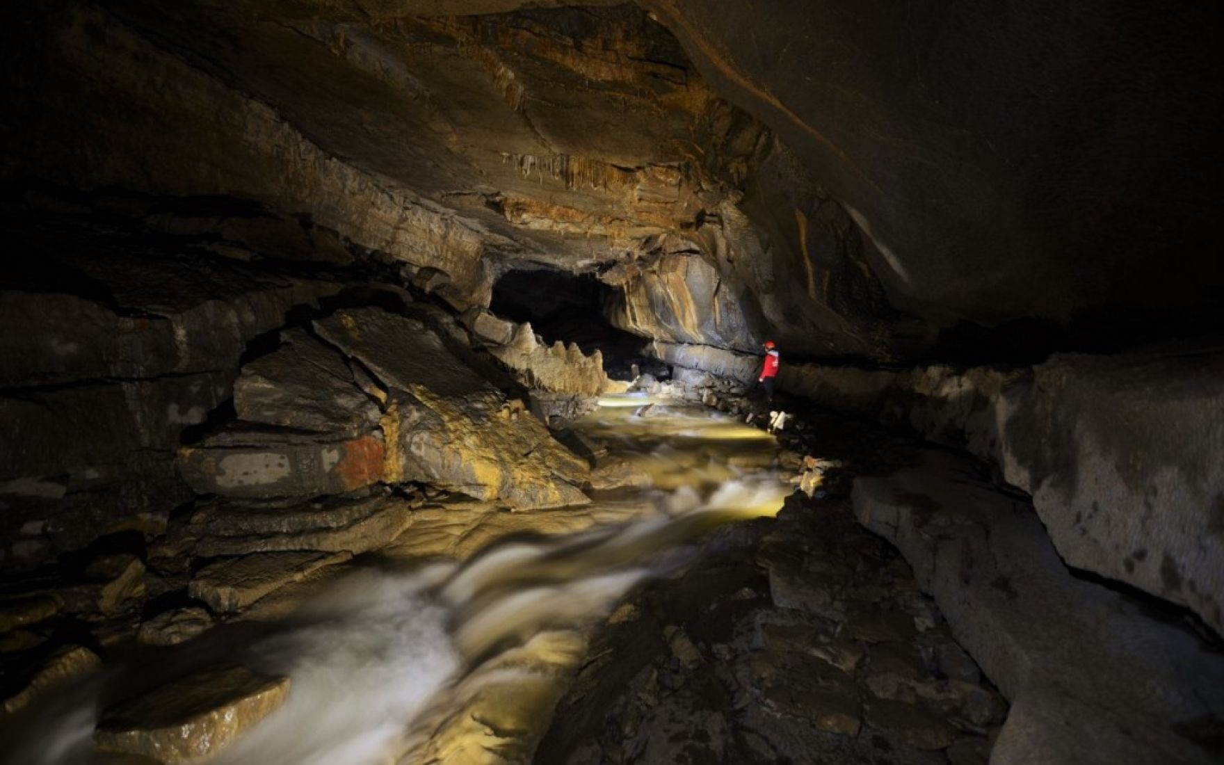 Kakšni so možni scenariji reševanja ujetih v Križni jami? | Sobotainfo.com