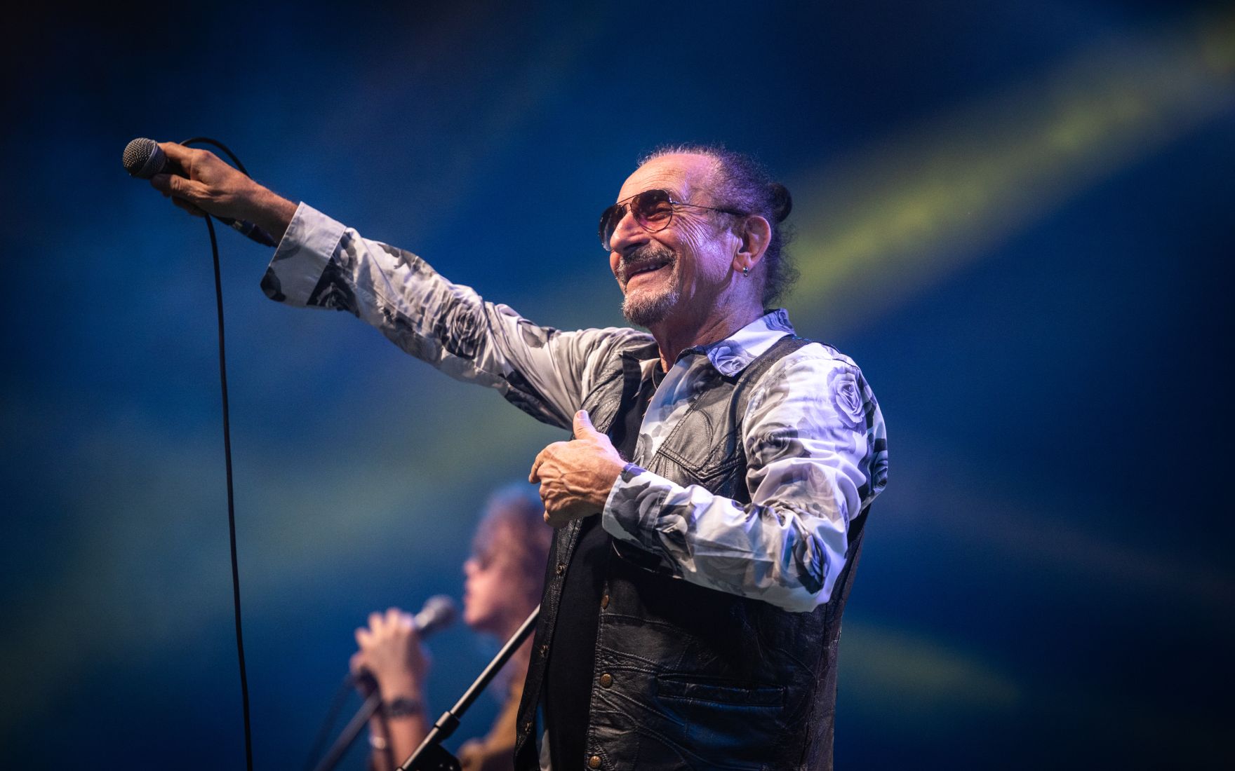 FOTO in VIDEO: Legendarni Željko Bebek in Tarapana band navdušili na ...