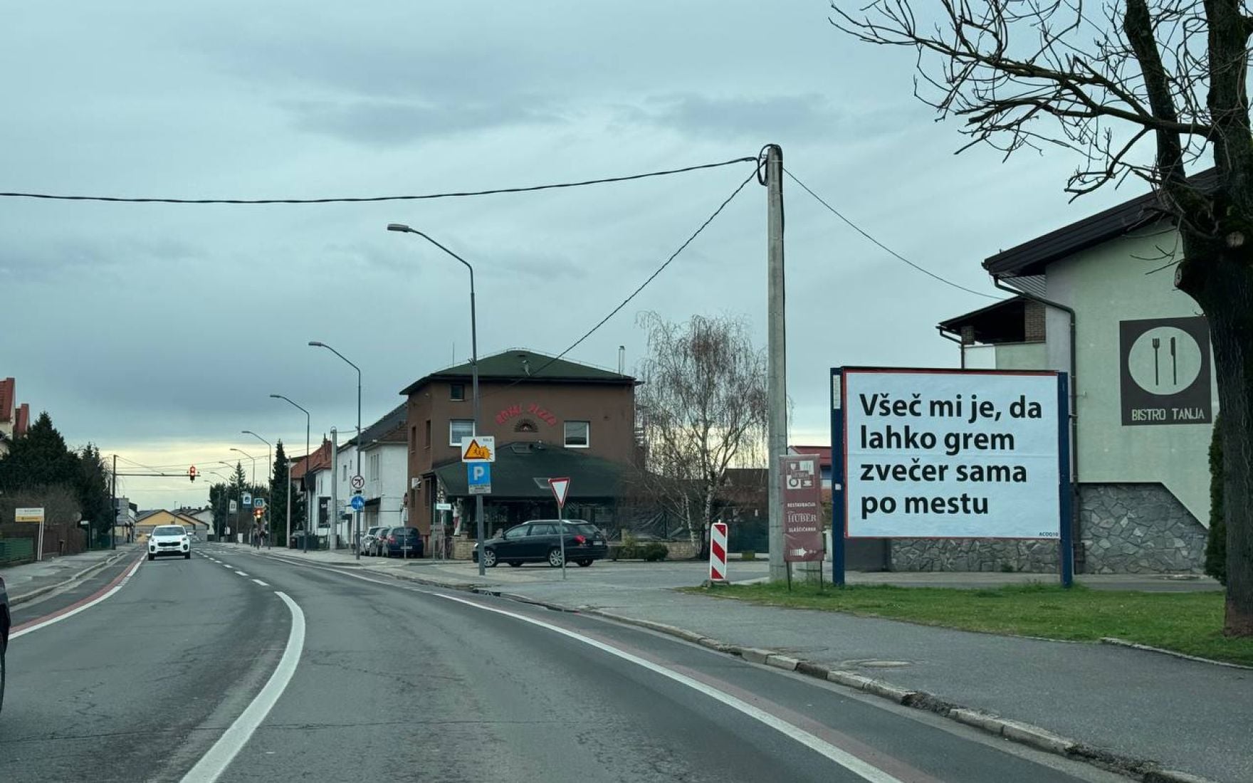 Opaženi tudi v Murski Soboti: Nekatere razburjajo, drugi jim ploskajo ...