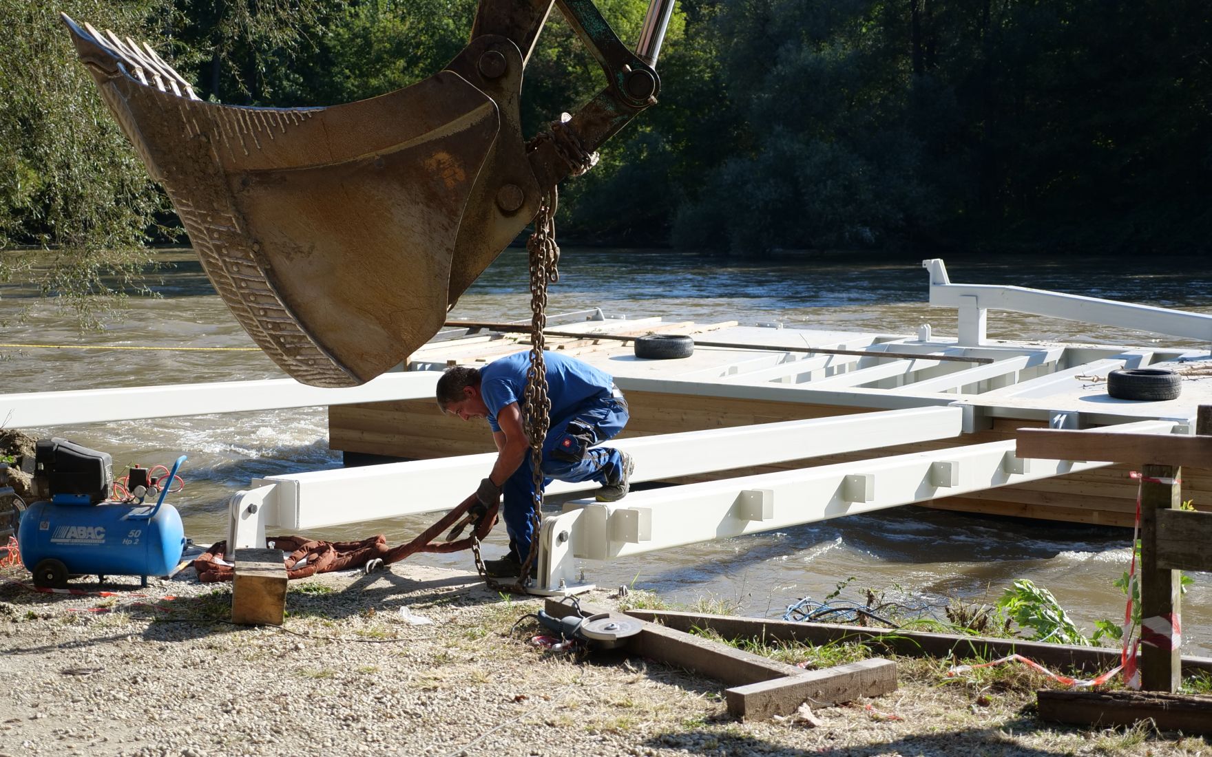 FOTO in VIDEO: Na Muro splavili kumpa za plavajoči mlin: »Presrečni smo ...