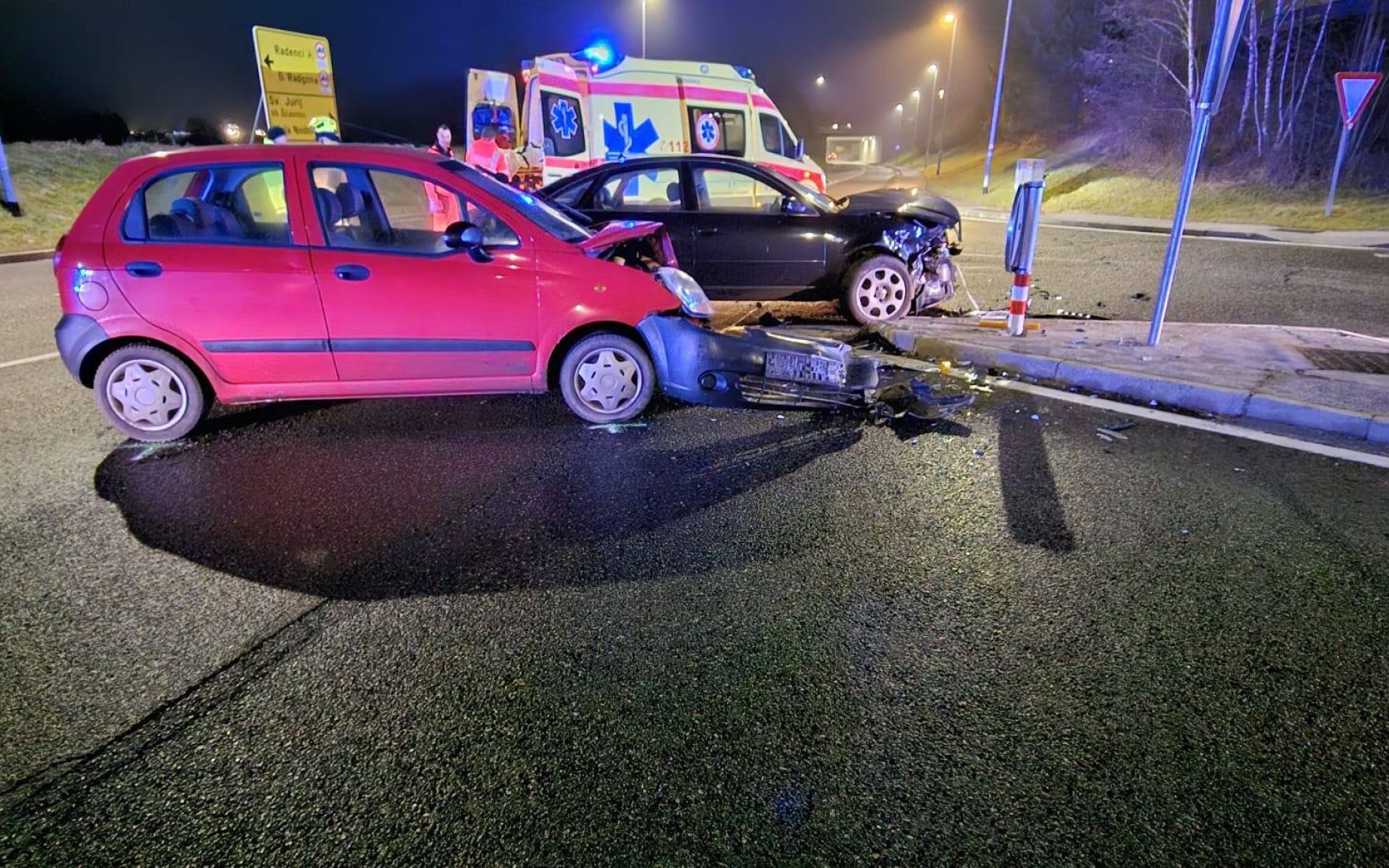 Prometna nesreča v Murski Soboti: Vozil po napačni strani ceste, trčil ...