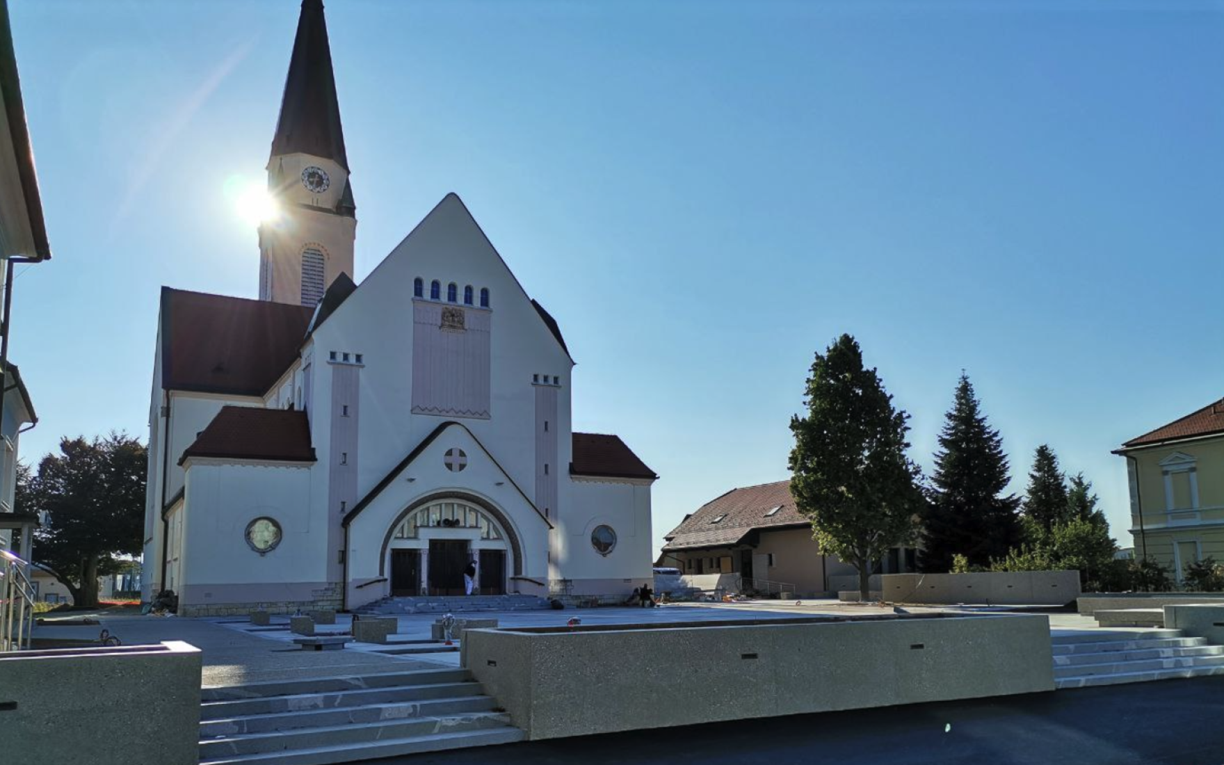 Bel dim nad Vatikanom pomemben tudi za Pomurje, do tega datuma bi lahko ...