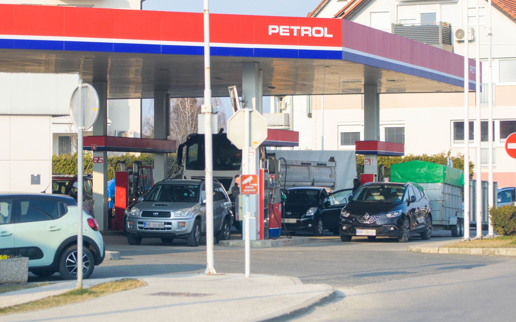 Petrol znova odpira poslovalnice | Sobotainfo.com