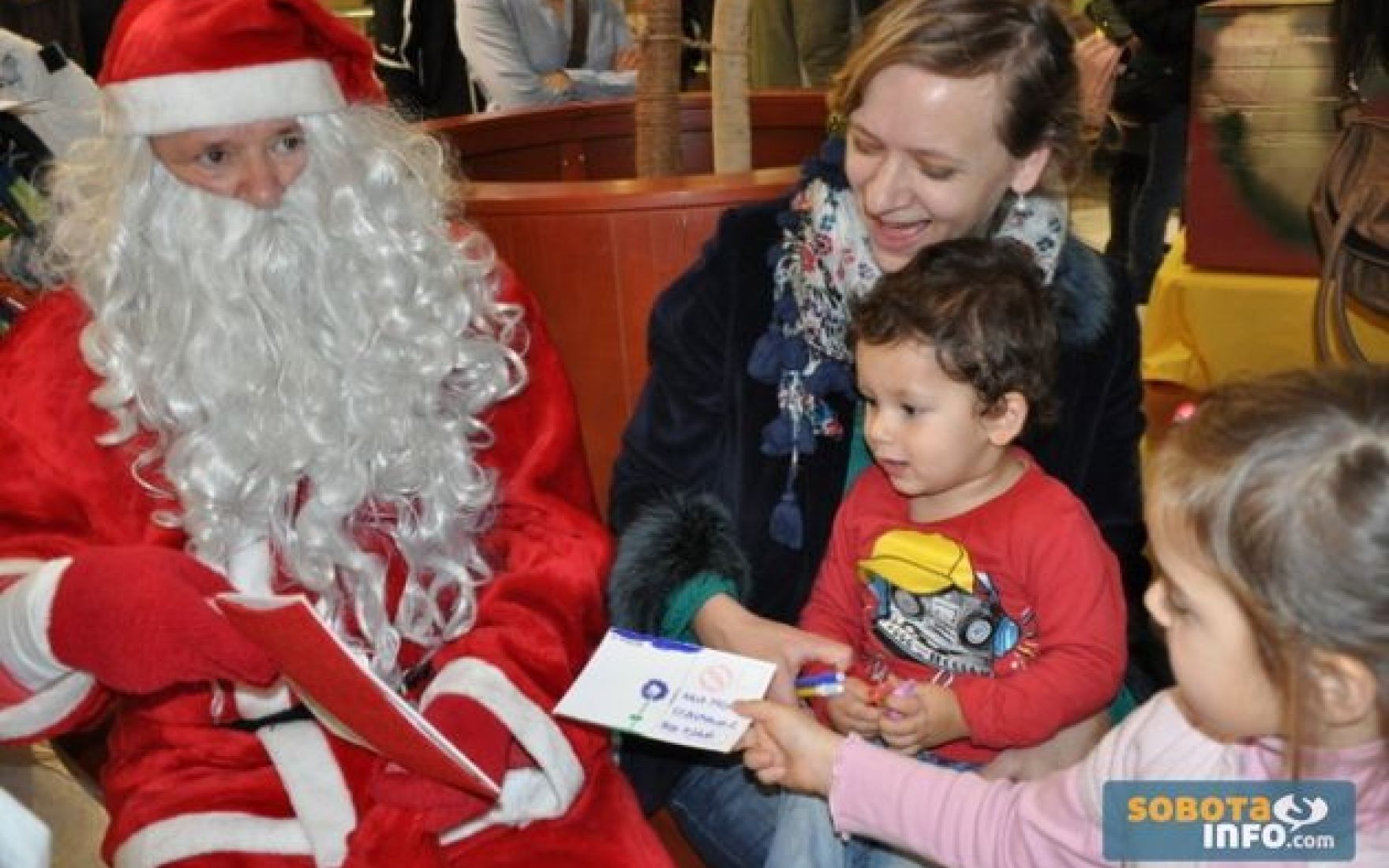 Prihod Božička v Čarobno božično mesto | Sobotainfo.com