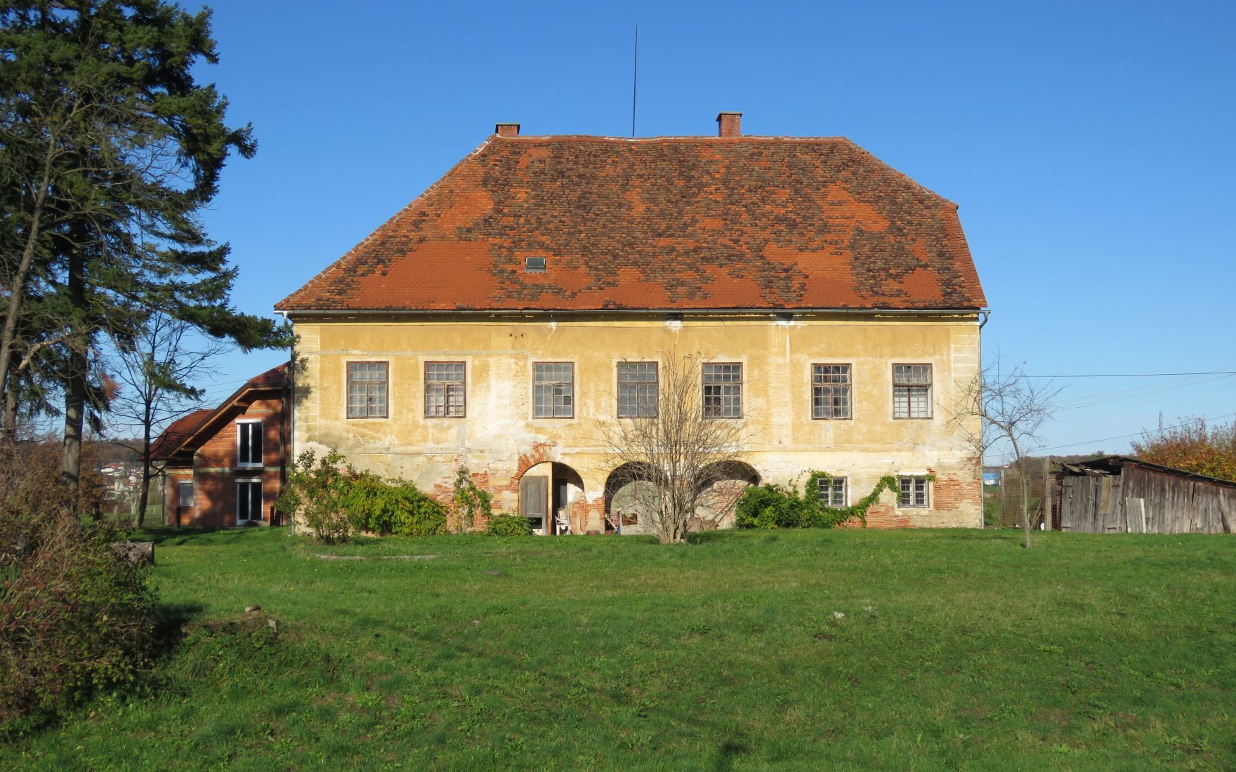 Bi radi živeli kot graščak? To je vaša priložnost | Sobotainfo.com