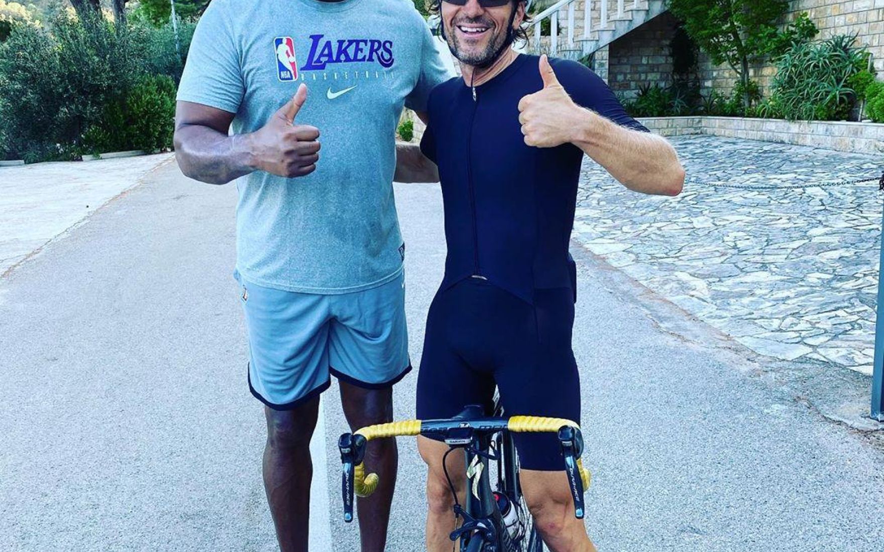 Znani ameriški košarkar dopustuje na Hrvaškem, z njim se je slikal tudi ...