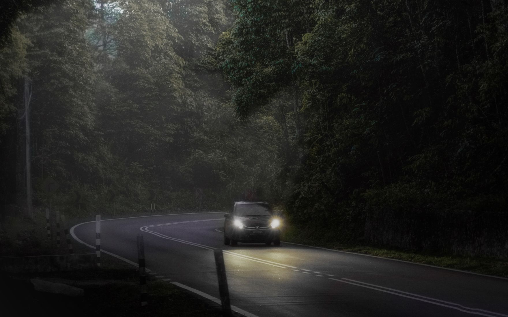 72-letni voznik zapeljal s ceste in trčil v drevo, nesreča je bila usodna | Sobotainfo.com