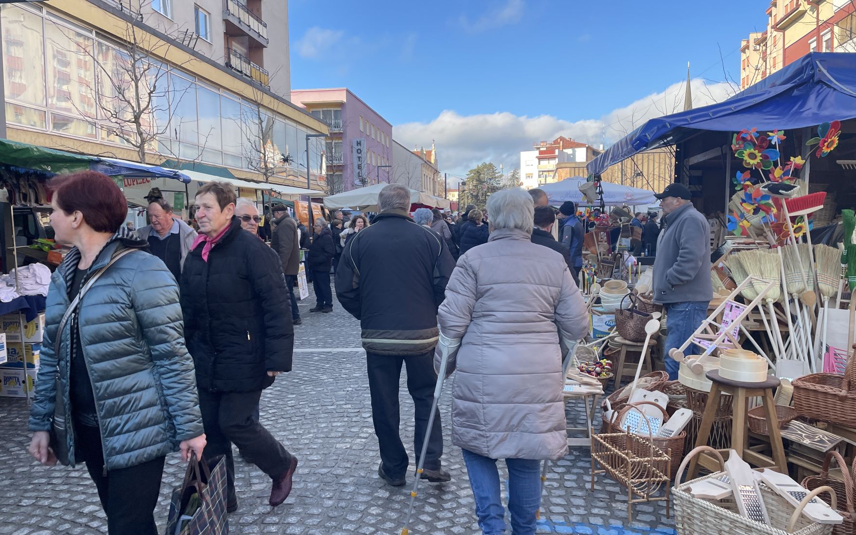 FOTO in VIDEO: Mikloševo senje napolnilo središče Murske Sobote ...