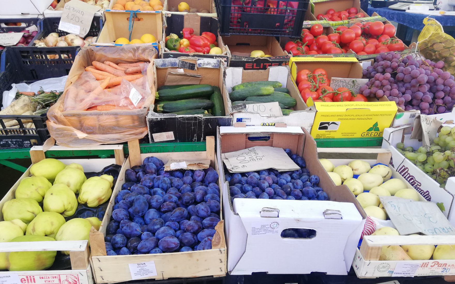 FOTO: Kaj vse nam je razkril sprehod po murskosoboški tržnici? Včasih ... FOTO: Kaj vse nam je razkril sprehod po murskosoboški tržnici? Včasih ...