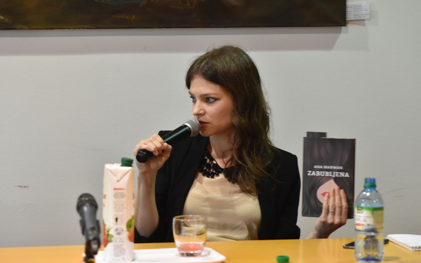 FOTO: Ana Marwan predstavila Zabubljeno in Kroto | Sobotainfo.com