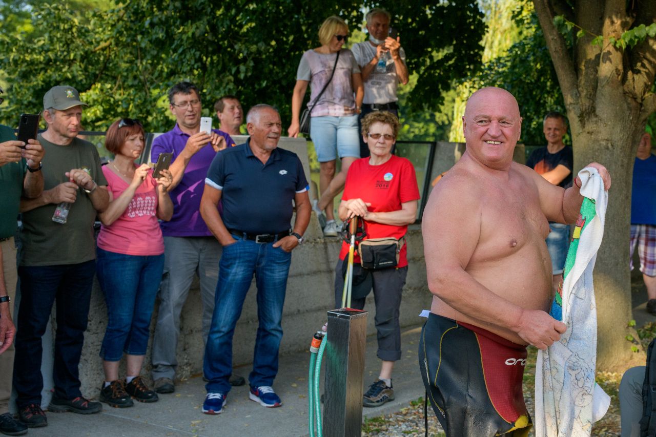 FOTO: Martin Strel je preplaval Muro, na cilju pa ga je pričakala ...