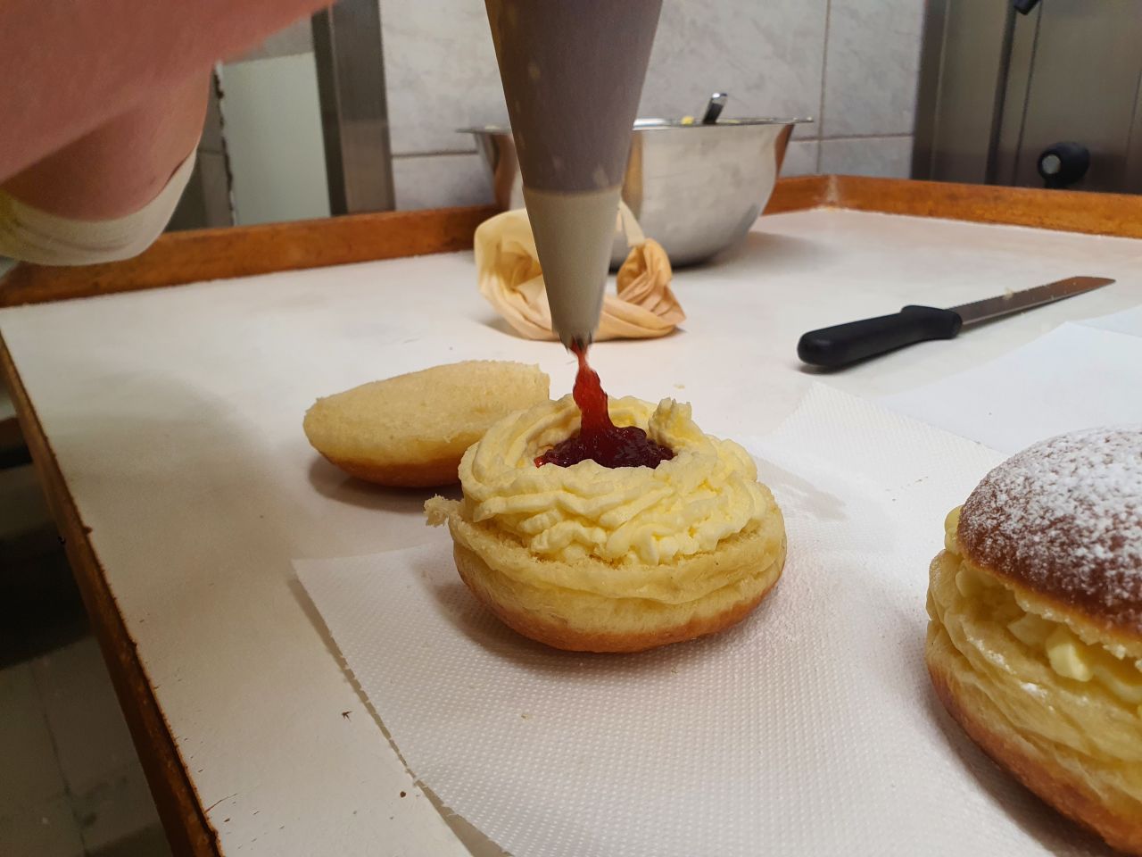 Družinska pekarna z naj krofom v Pomurju: »Ponosni, srečni, pa tudi ...