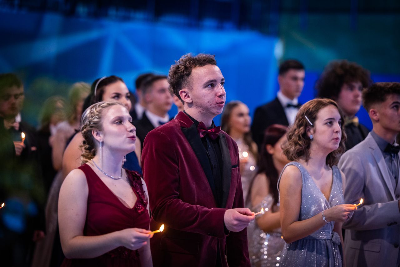 FOTO in VIDEO: Tako so maturantski ples odplesali dijaki Srednje ...