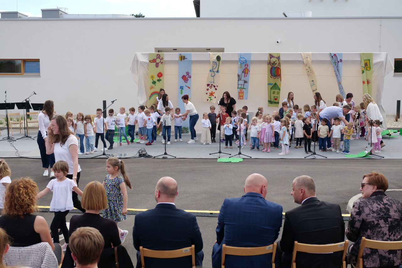 FOTO in VIDEO: V Puconcih slovesno otvorili nov vrtec: »To je zgolj en kamenček v celotnem ...