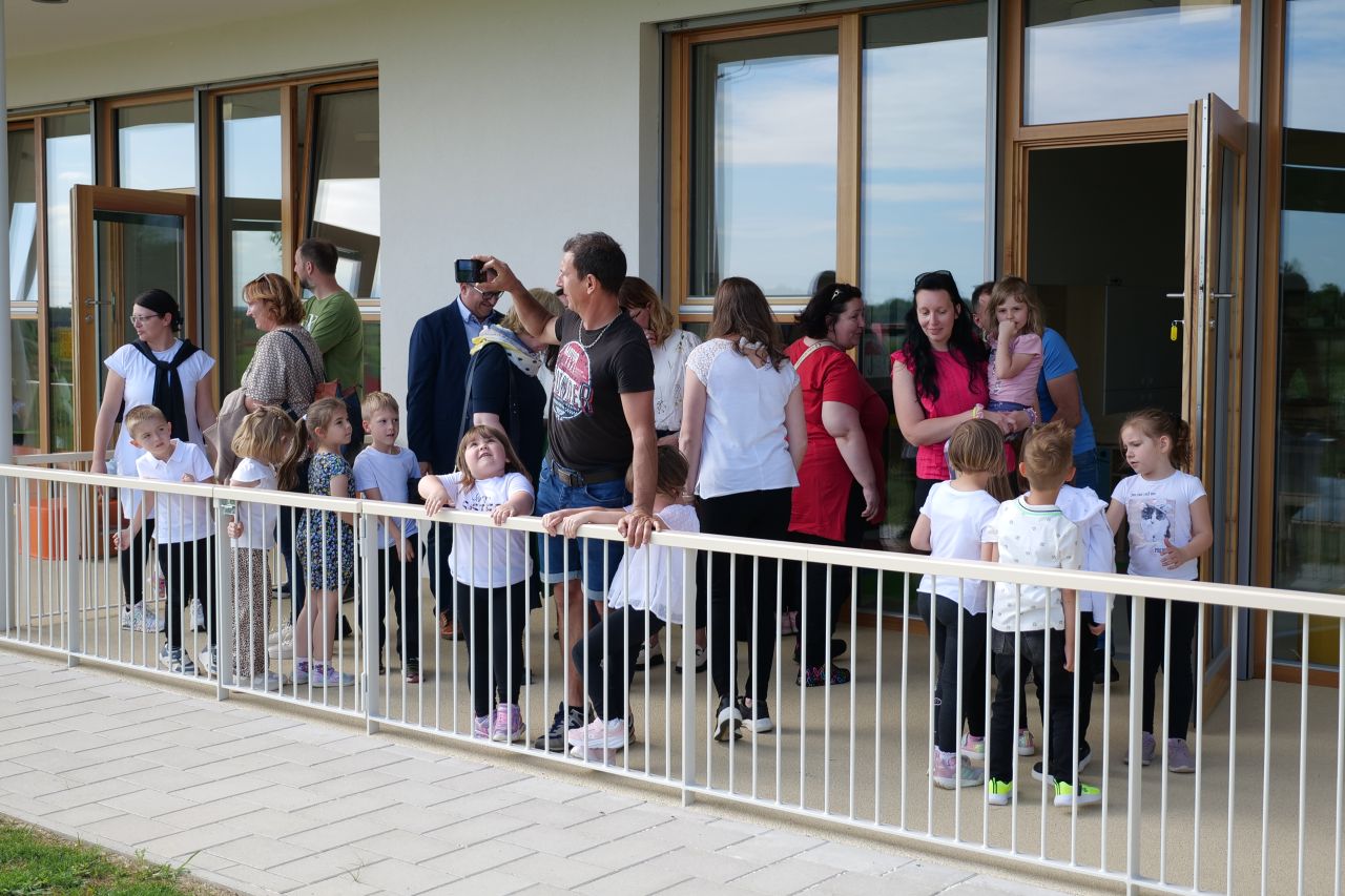 FOTO in VIDEO: V Puconcih slovesno otvorili nov vrtec: »To je zgolj en kamenček v celotnem ...