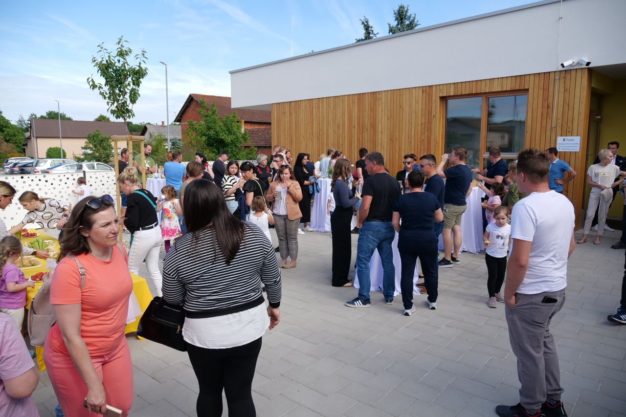 FOTO in VIDEO: V Puconcih slovesno otvorili nov vrtec: »To je zgolj en kamenček v celotnem ...